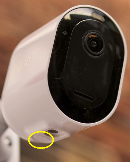 Arlo Pro 4 - Difficulty in getting case to release... - Arlo Community