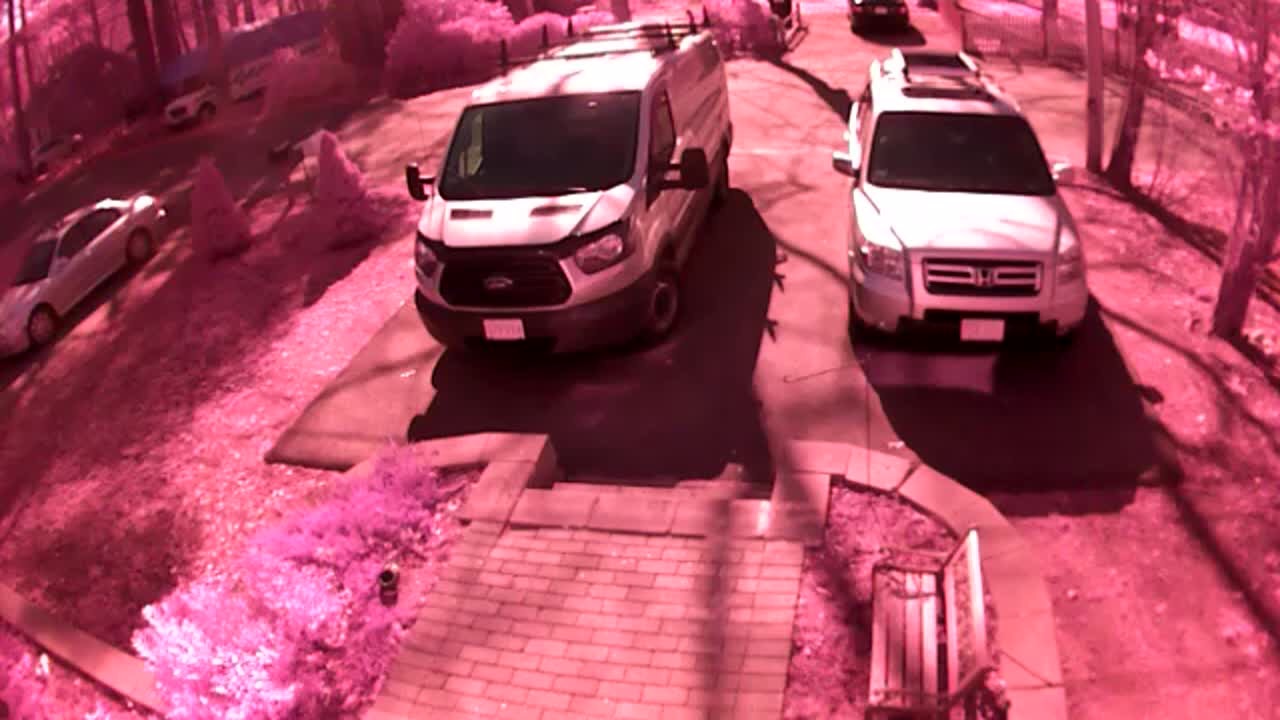 Solved: Picture turns red - Arlo Community